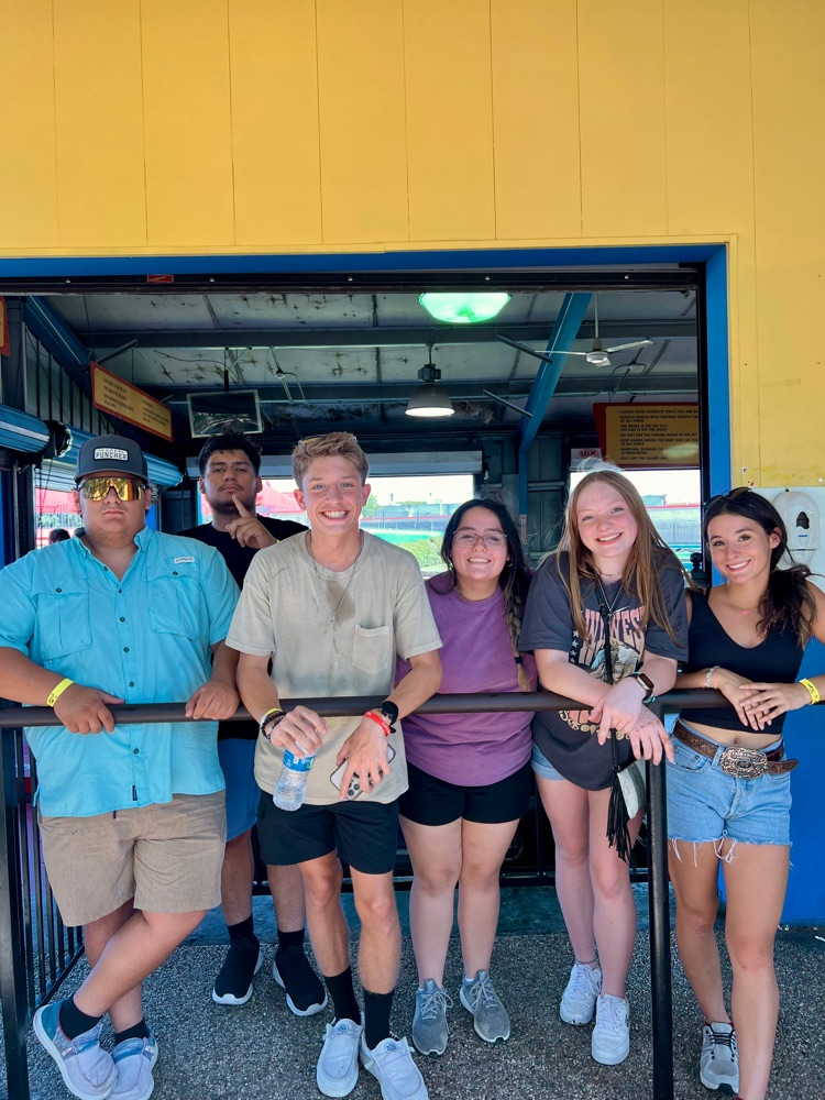 Live Feed | Dilley Independent School District